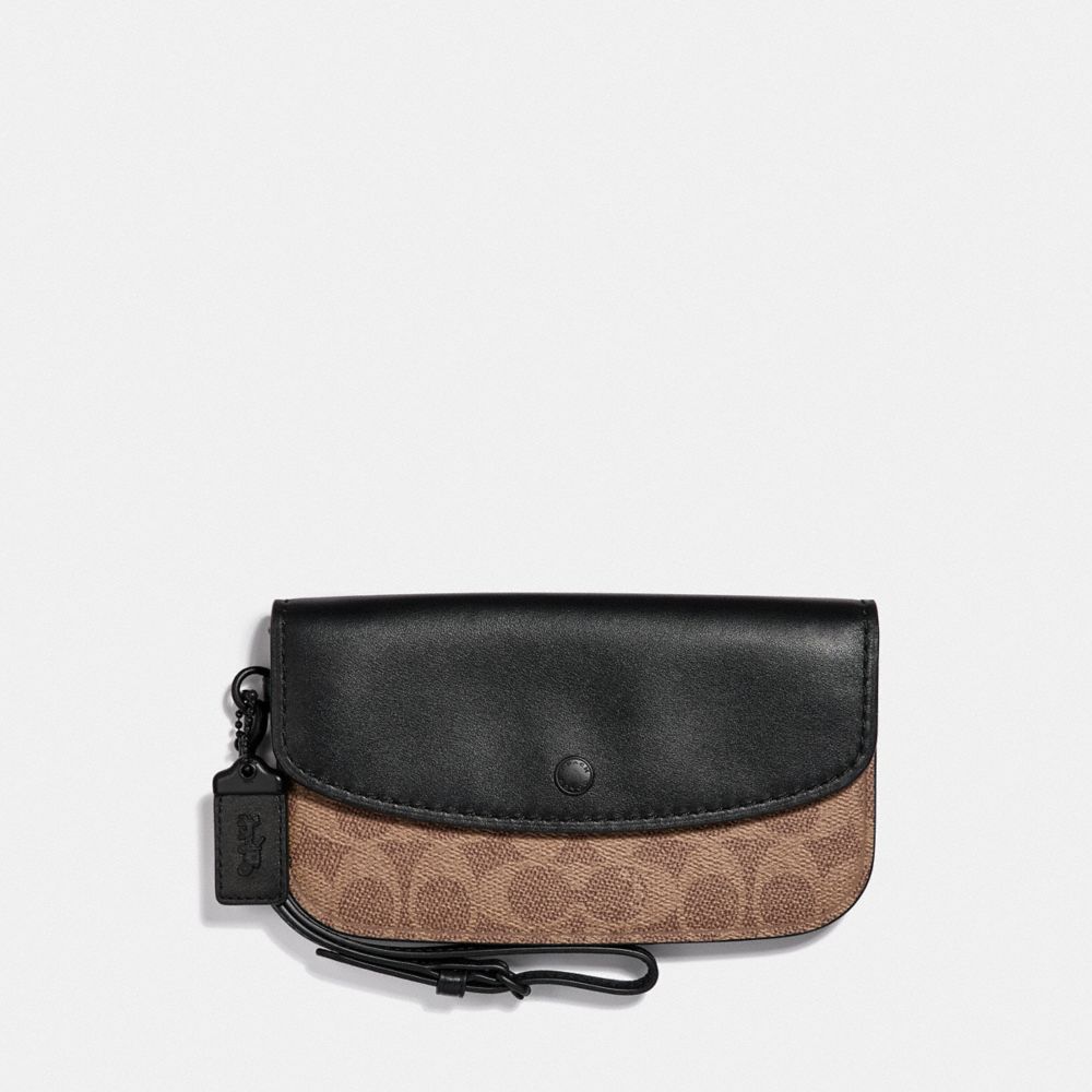Clutch In Colorblock Signature Canvas | COACH®