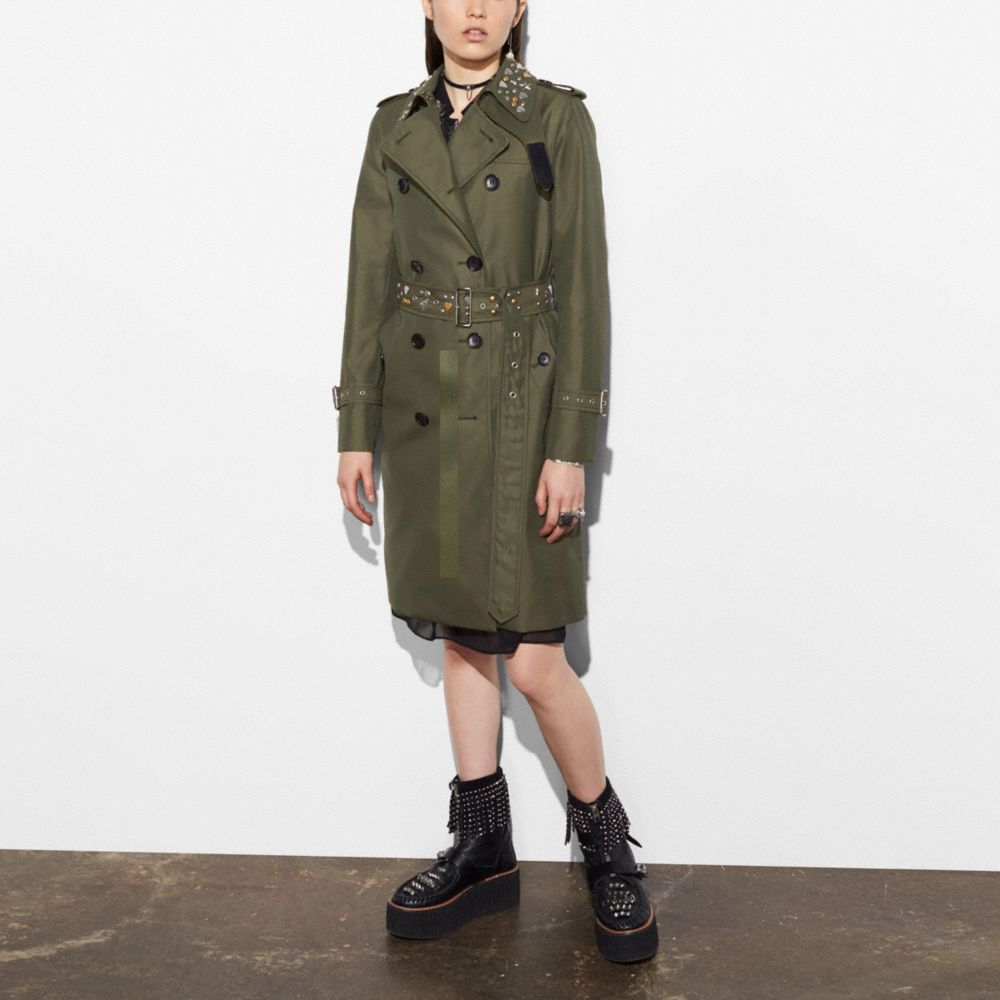 Trench With Rivets | COACH®