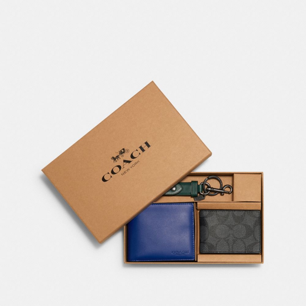 COACH® Outlet | Boxed 3 In 1 Wallet Gift Set In Colorblock Signature Canvas