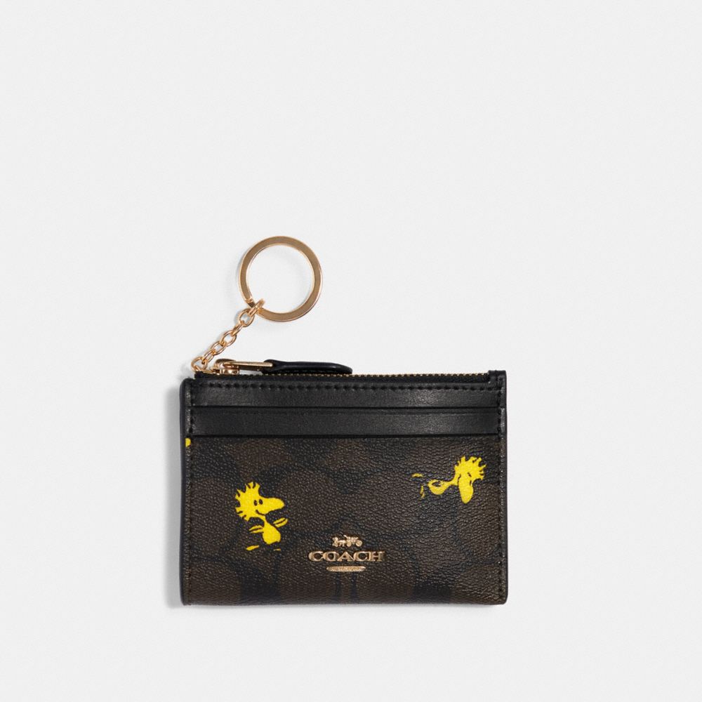 Coach snoopy id card case with gift box - munimoro.gob.pe