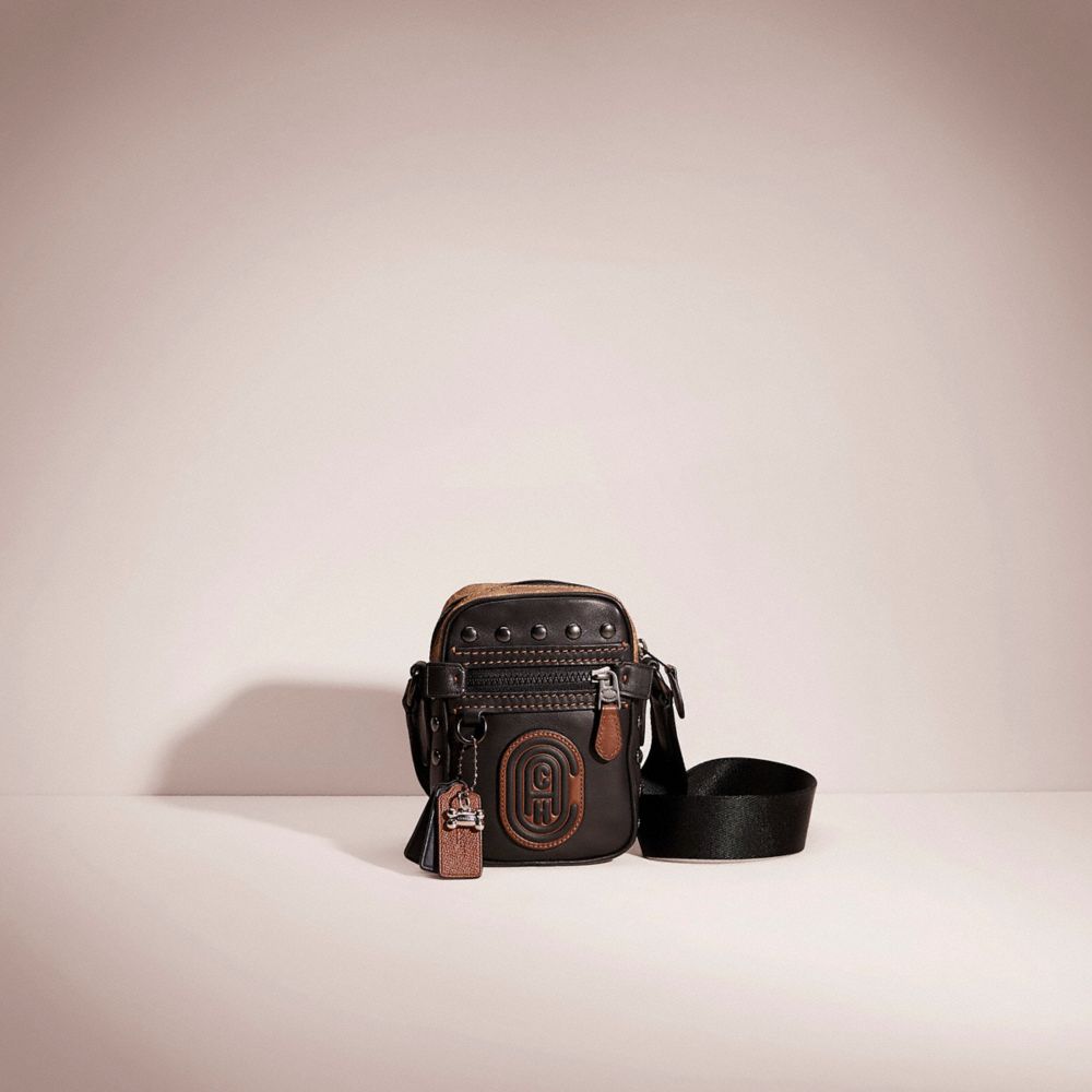 Upcrafted Dylan 10 With Signature Canvas Blocking And Coach Patch | COACH®