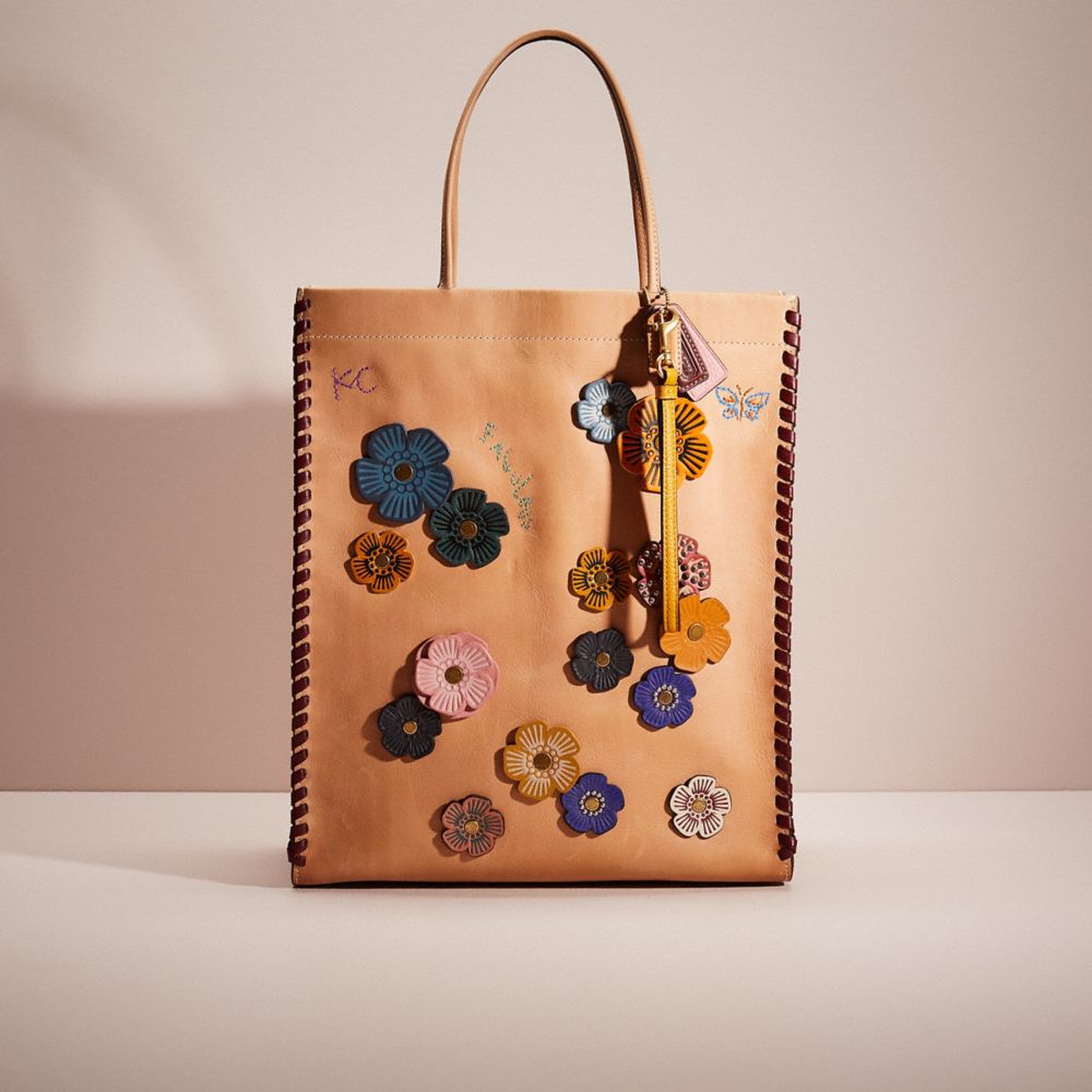 Coach Upcrafted Cashin Carry Tote In Original Natural Leather In Brass ...